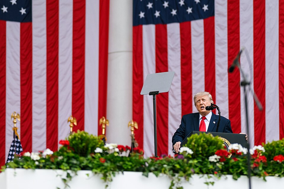 US Automakers Panic Over Latest Trump Move - Woke Polls